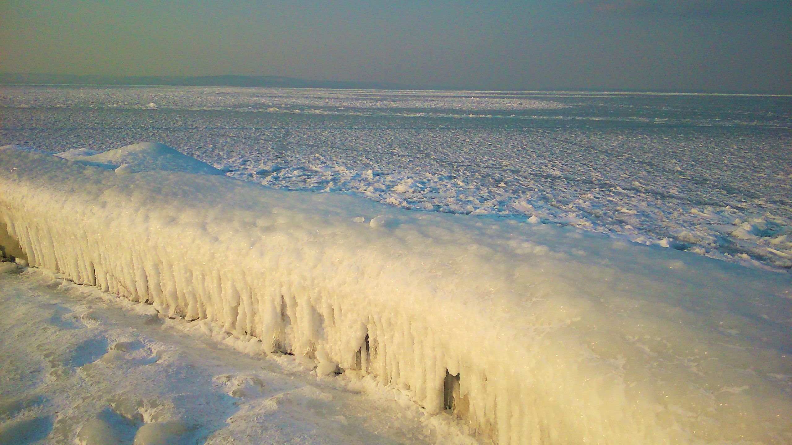 Meseszép a jeges Balaton - fotók - Balaton Televízió - Csatorna, hír ...