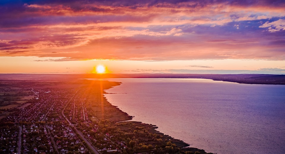 A nap képe: balatonmáriafürdői naplemente - Balaton Televízió ...